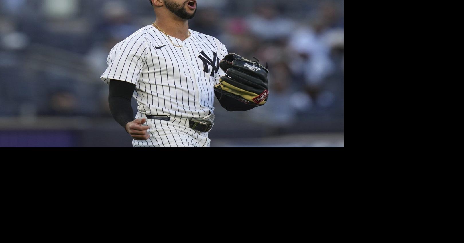Devin Williams saves first game with New York Yankees by a whisker