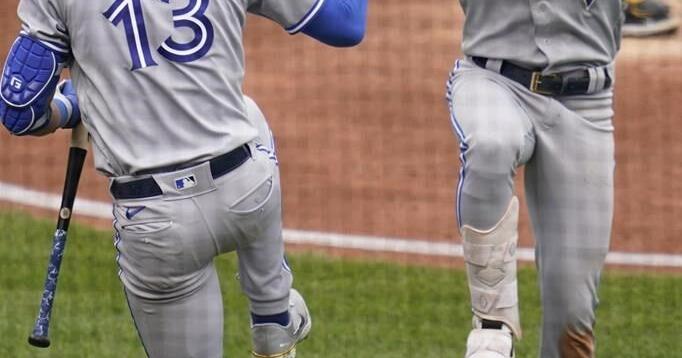 Surging Blues Jays edge Pirates 4-3 to complete 3-game sweep