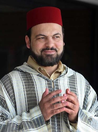 Imam ready to work with Khadr
