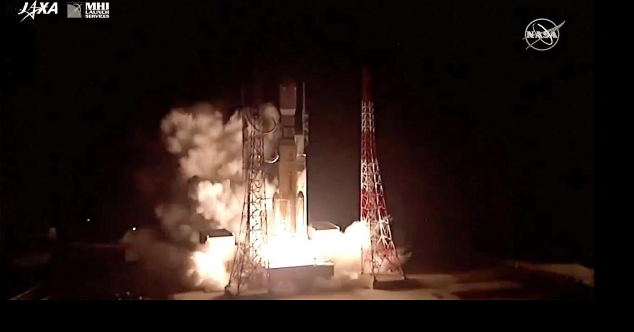 Japanese rocket blasts off with batteries for space station