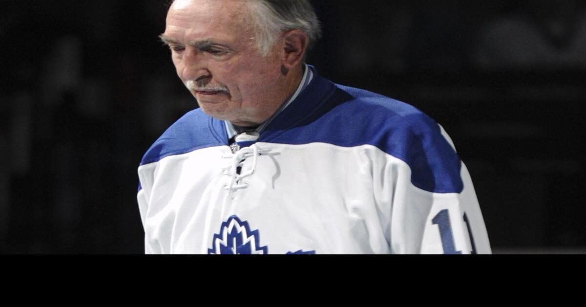 Former Maple Leafs forward Bob Nevin dead at 82