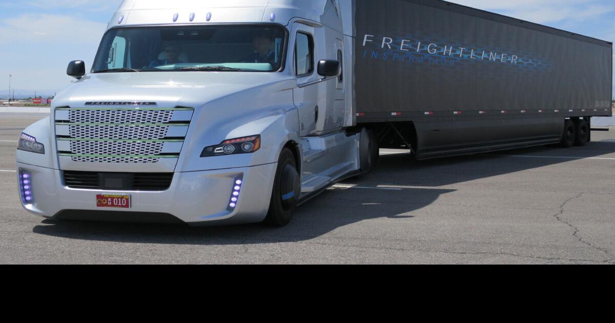 World's first self-driving tractor trailer unveiled