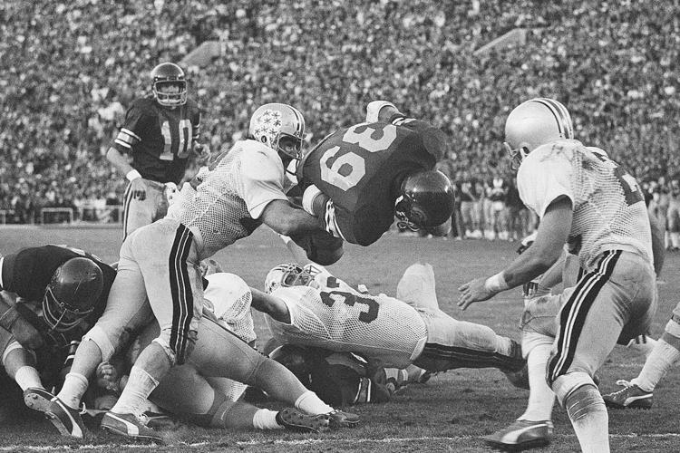 Sam Cunningham, who starred at USC and in NFL, dies at 71