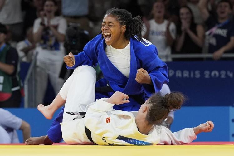 PHOTO COLLECTION: Paris Olympics Athletes Celebrate