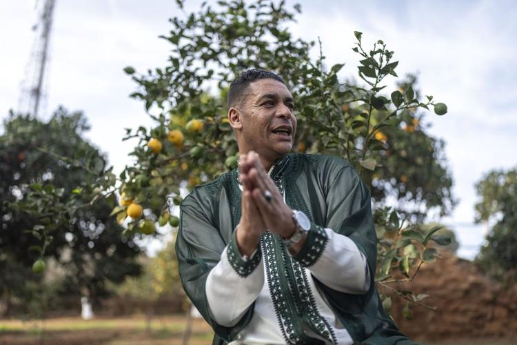 From urban bars to country weddings, Moroccan folk singers break ...
