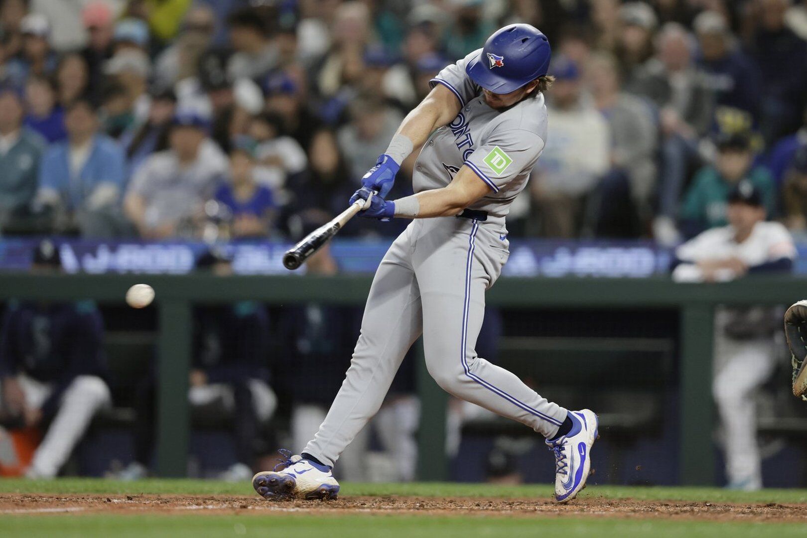 Blue Jays vs Mariners: Bichette, Barger propel comeback win