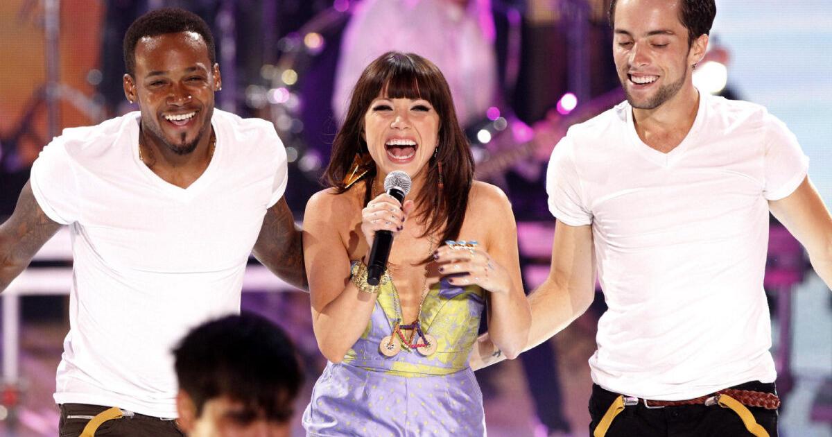 Carly Rae Jepsen’s computer hacked