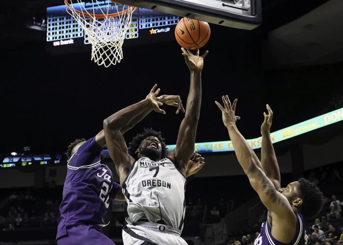 No. 12 Oregon downs Stephen F. Austin 79-61 to get back in win column