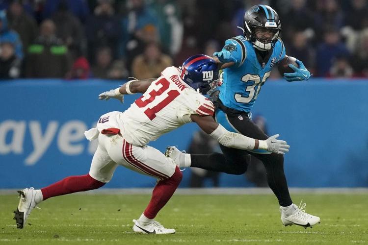 Bryce Young beginning to show signs of confidence, growth in leading ...