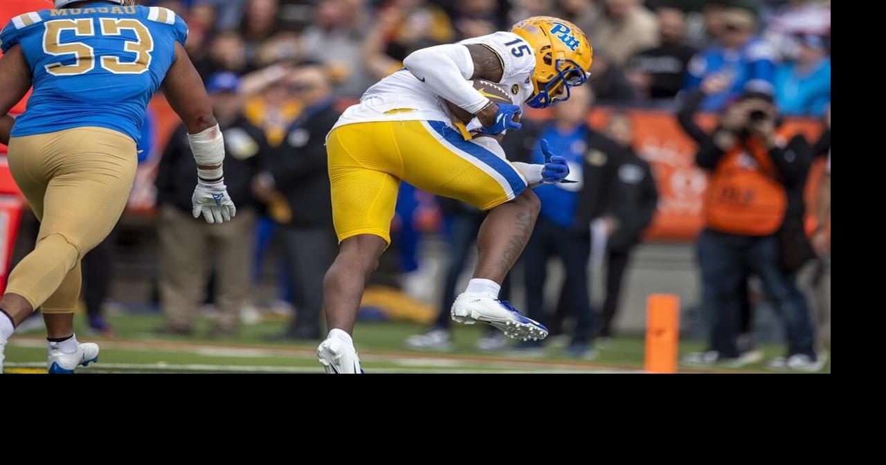 Late field goal puts Pitt over No. 18 UCLA 37-35 in Sun Bowl