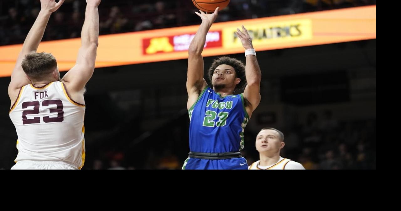 Minnesota shuts down Florida Gulf Coast in second half, wins 77-57