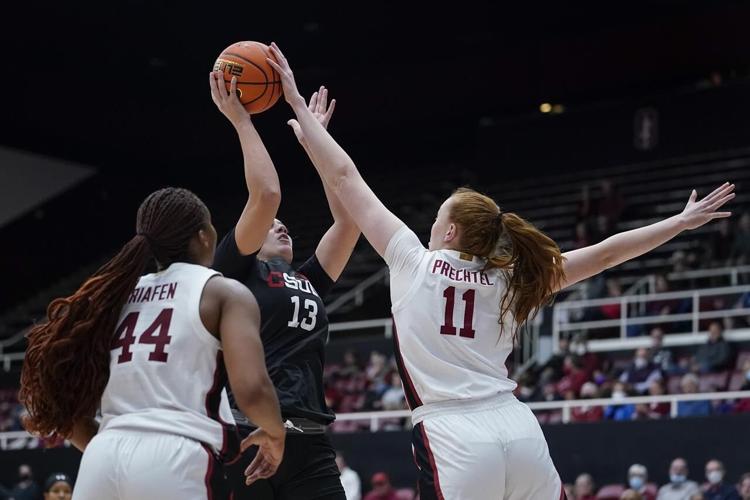 Hannah Jump hits five 3s, Stephen Curry watches Stanford win