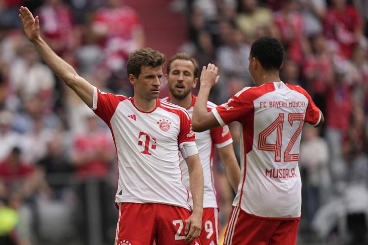 Bayern ends 2-game losing streak in Bundesliga to delay Bayer ...