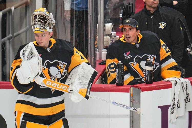 Marc-Andre Fleury receives emotional farewell in final game with Penguins