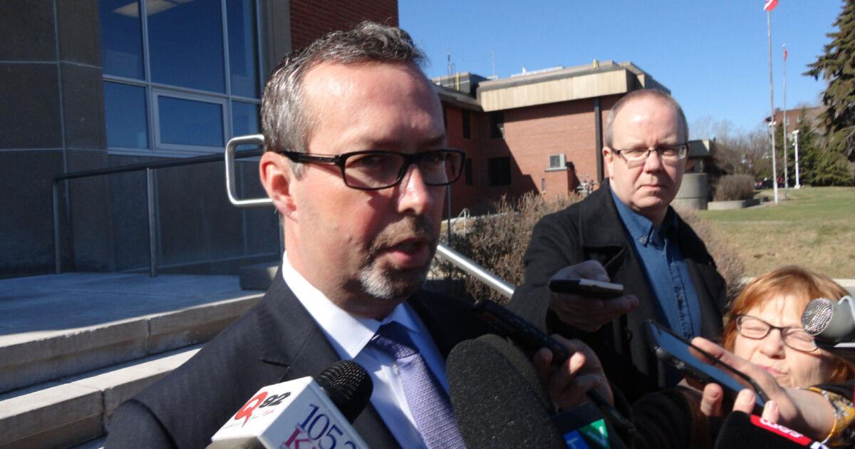 Three senior Toronto officers sue Attorney General in rare case