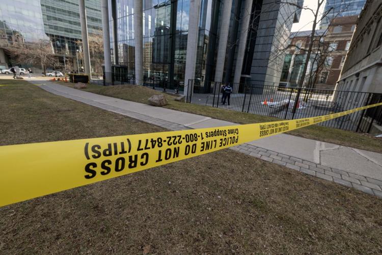 Man found dead on U of T campus, homicide unit investigating