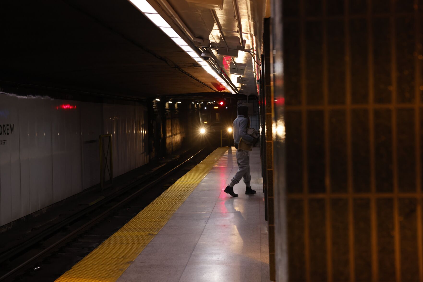TTC rider shuts power after seeing a woman on the tracks