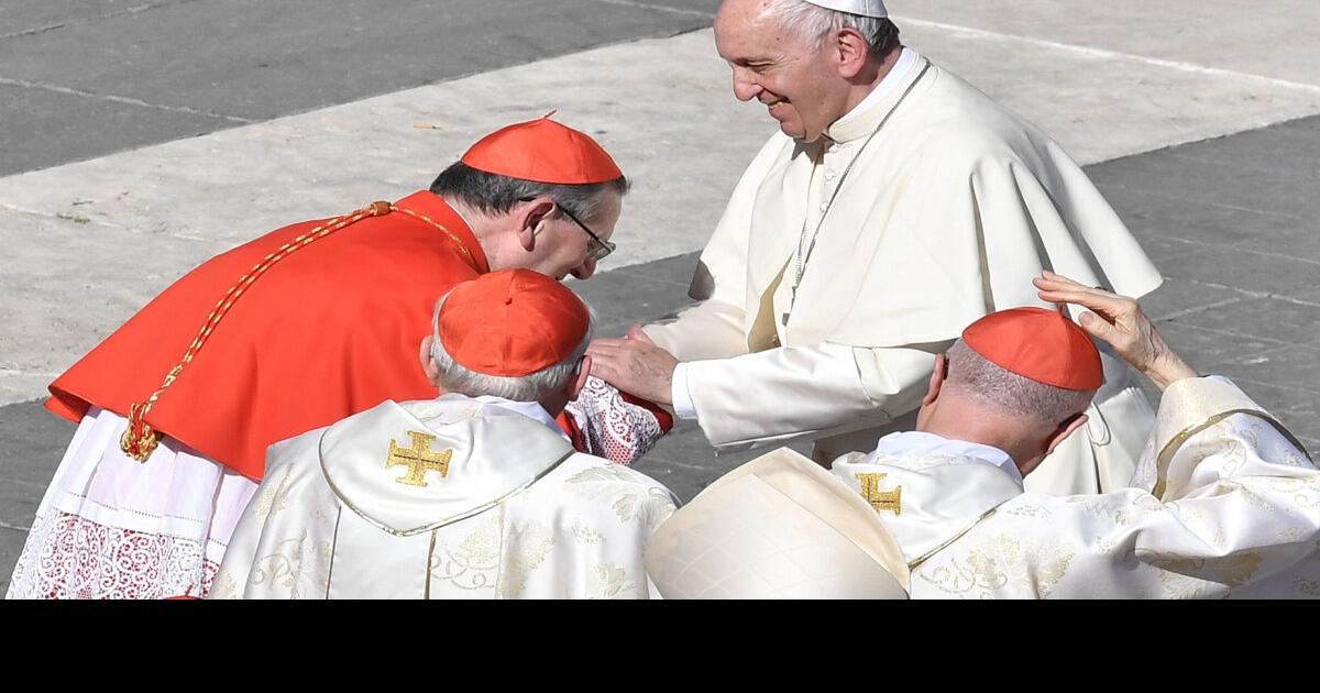 Pope Francis names 35 new Catholic saints