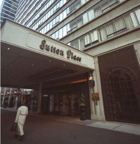 When Sutton Place on Bay St. was the place to be