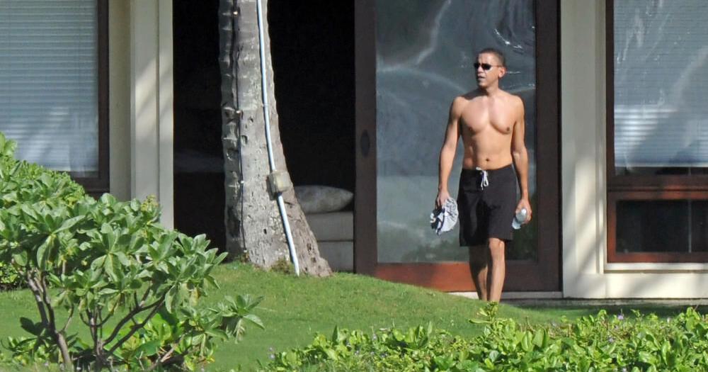 Shirtless images of `buff' Obama cause stir