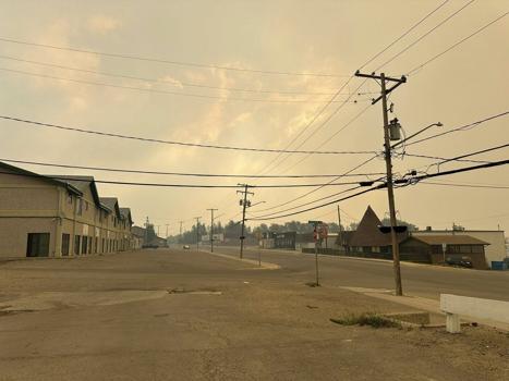 Saskatchewan wildfire evacuations grow in La Ronge area