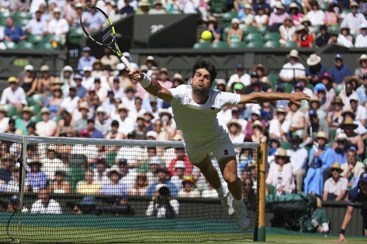 Carlos Alcaraz will face Jannik Sinner in Wimbledon final