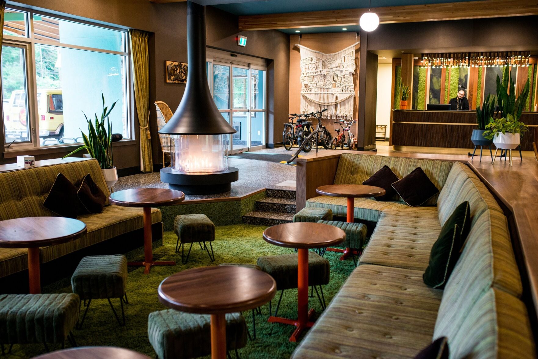 In search of a decent mid-range hotel? Try these expert tips