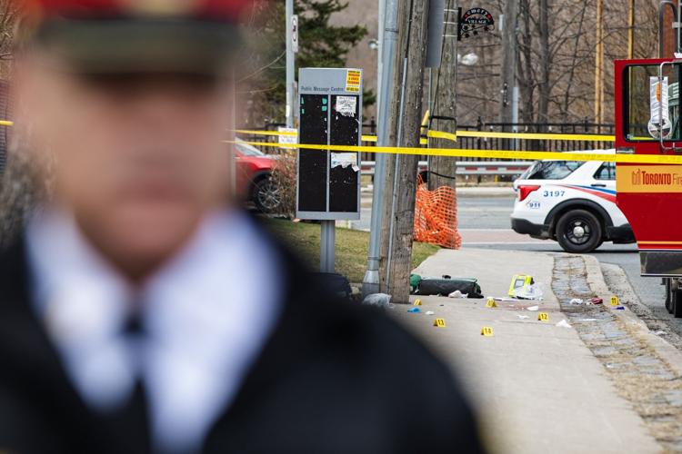 Man in his 30s dies in hospital after stabbing in North York