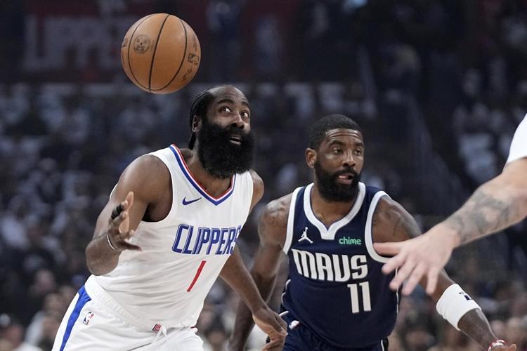 Luka Doncic scores 35 points, leads Mavericks to 123-93 victory and 3-2 series lead over Clippers