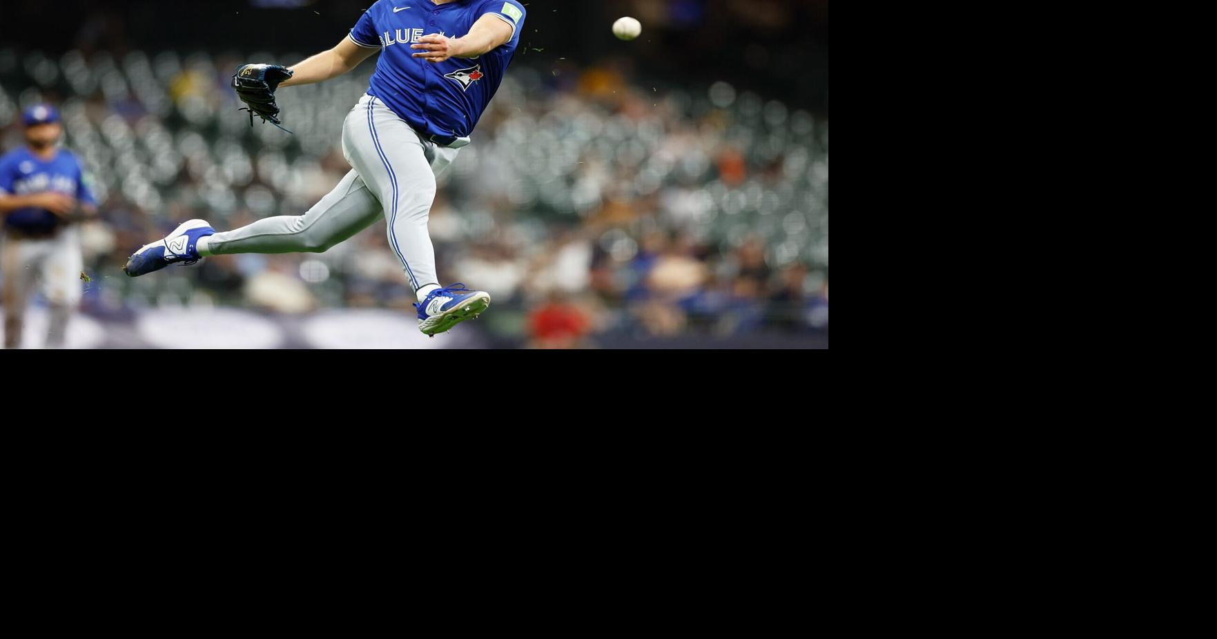 Kikuchi shuts down the Brewers in 3-0 Jays win on the road
