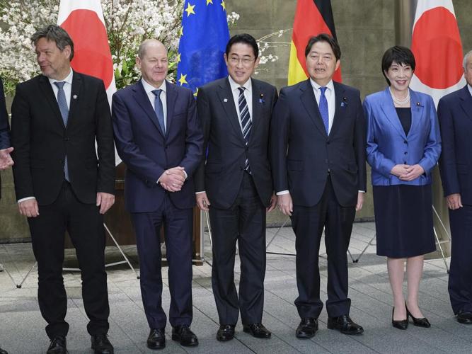 Japan, German leaders agree to strengthen ties, supply chain