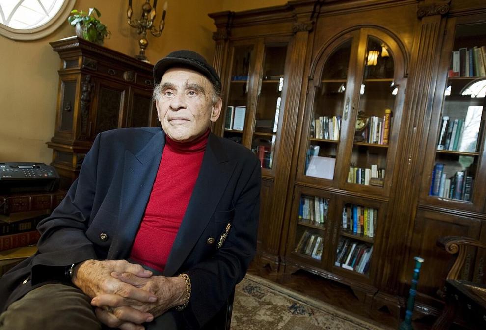 Peter C. Newman chronicled and skewered Canada’s elites