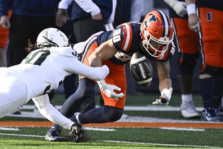 Josh McCray runs for three TDs to lead Illinois to a 38-16 win over ...