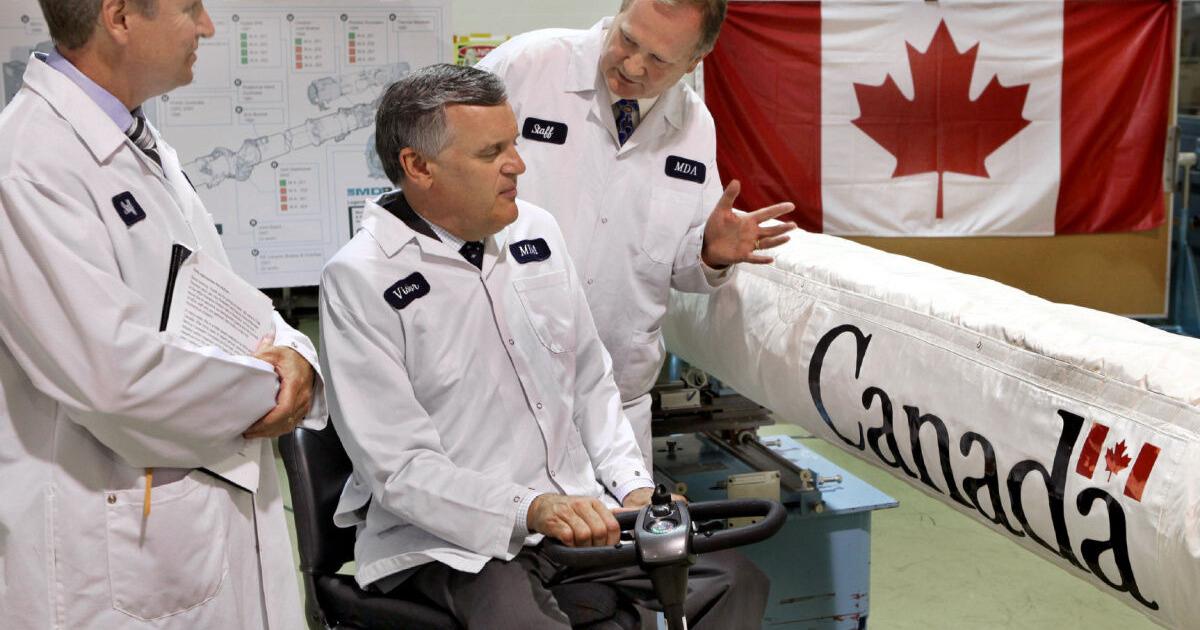 Canadarm makes historic swan song
