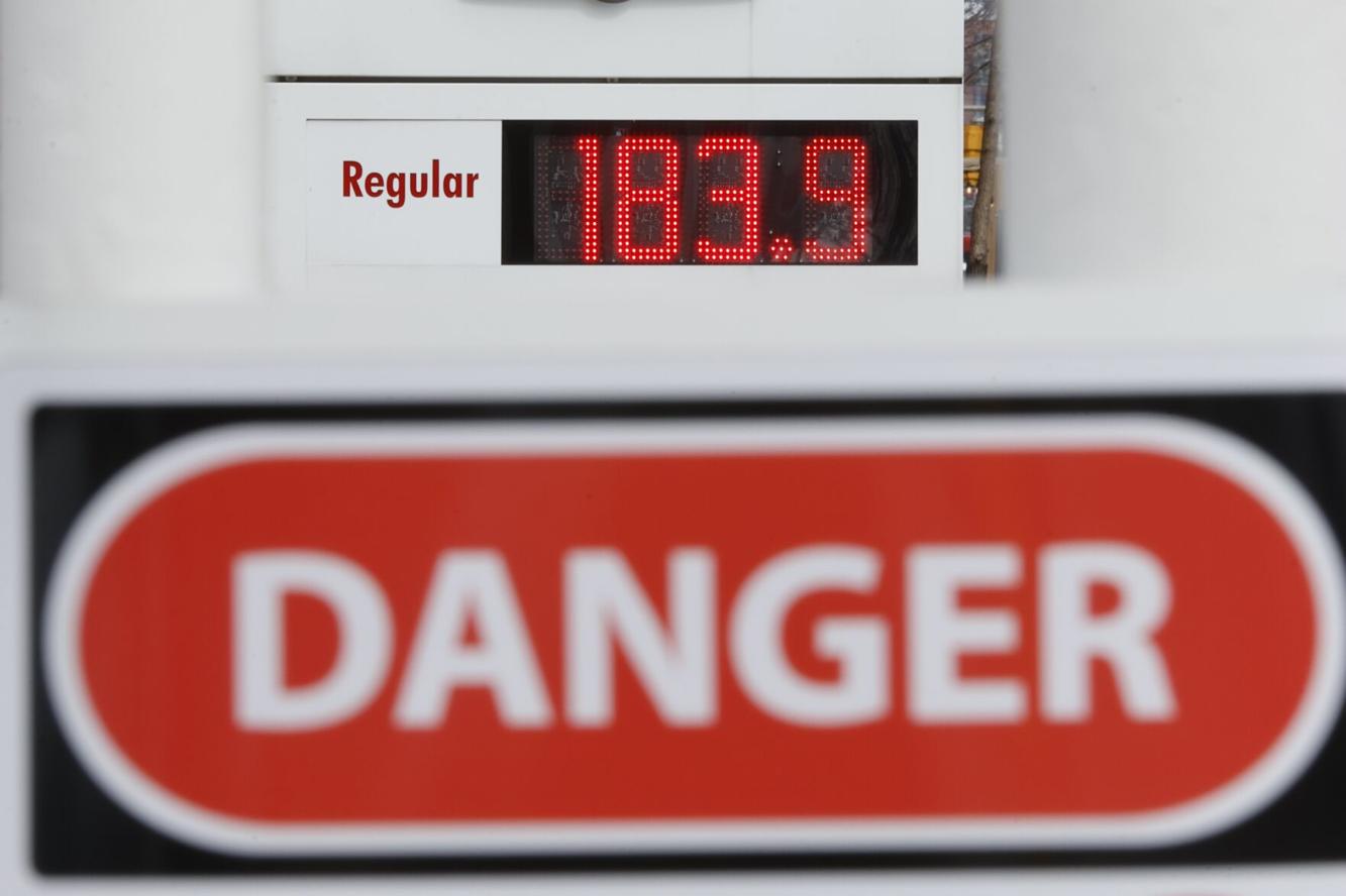 Toronto gas prices set to jump 8 cents Friday