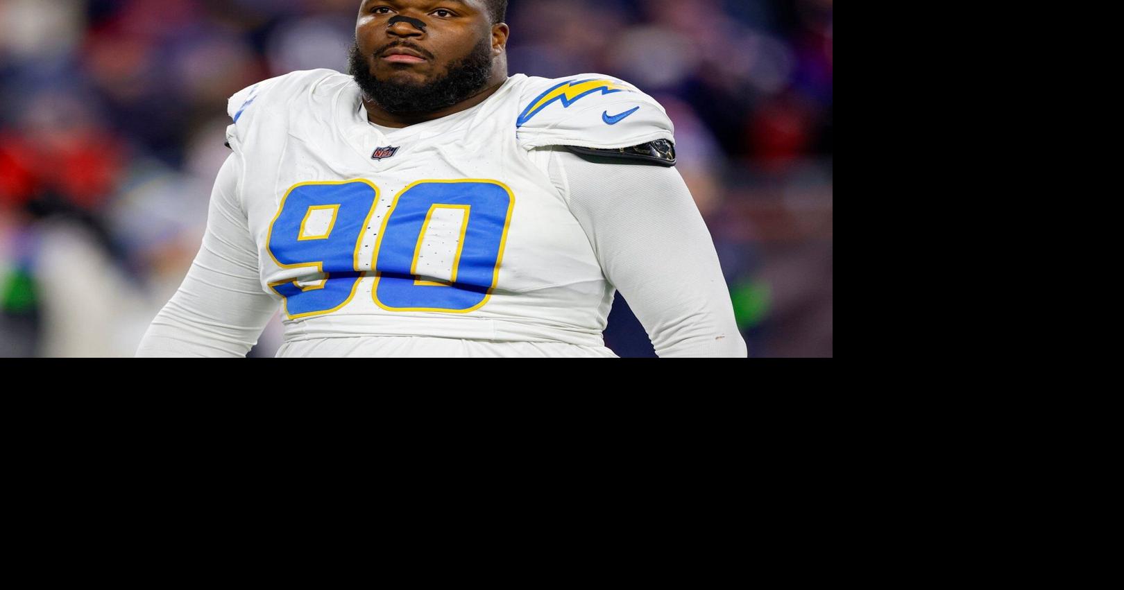 Los Angeles Chargers sign DL Teair Tart to 3-year contract extension