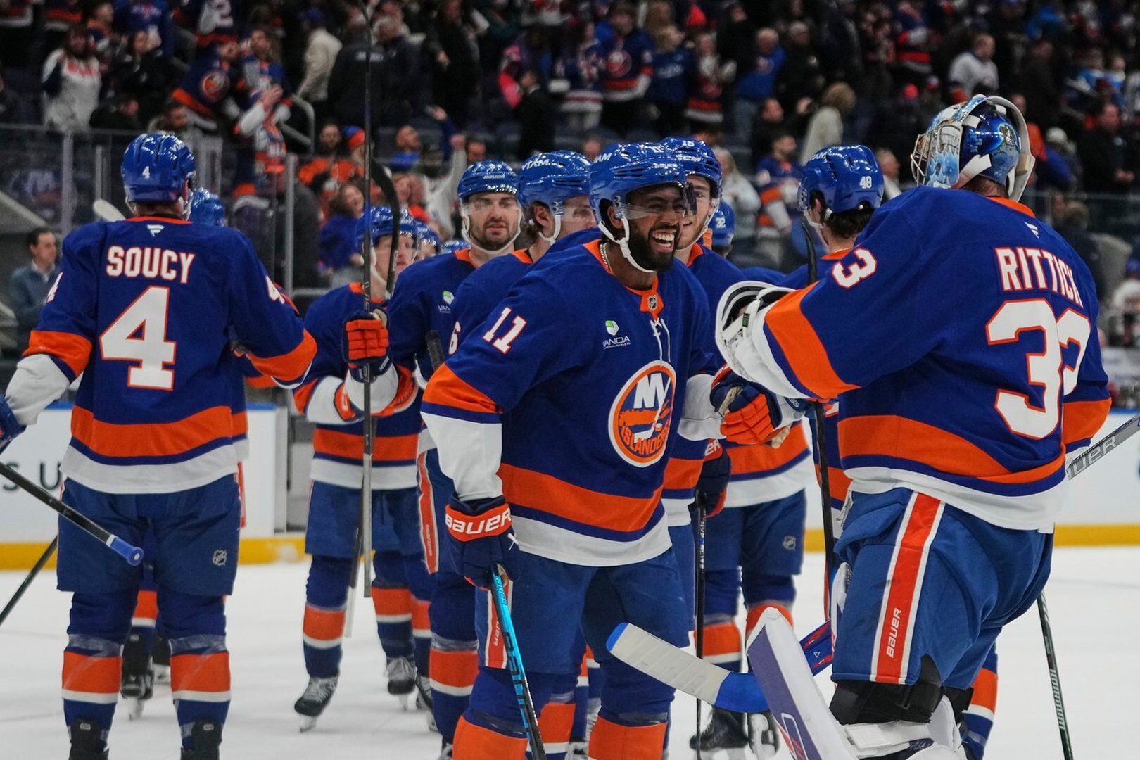 NHL scores: Palat scores, assists in Islanders' 5-2 win over Rangers