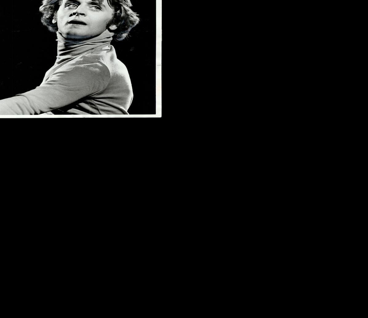 Mikhail Baryshnikov recalls his defection in Toronto