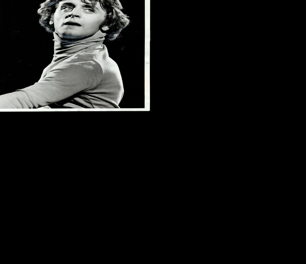 Mikhail Baryshnikov recalls his defection in Toronto