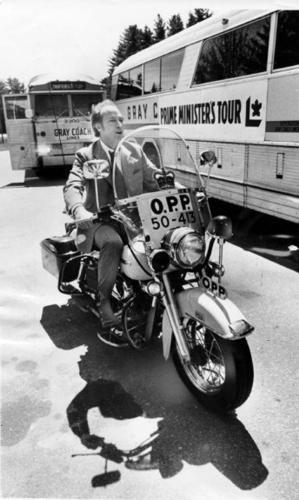 Legendary Toronto Star photographer Dick Darrell dies at 92