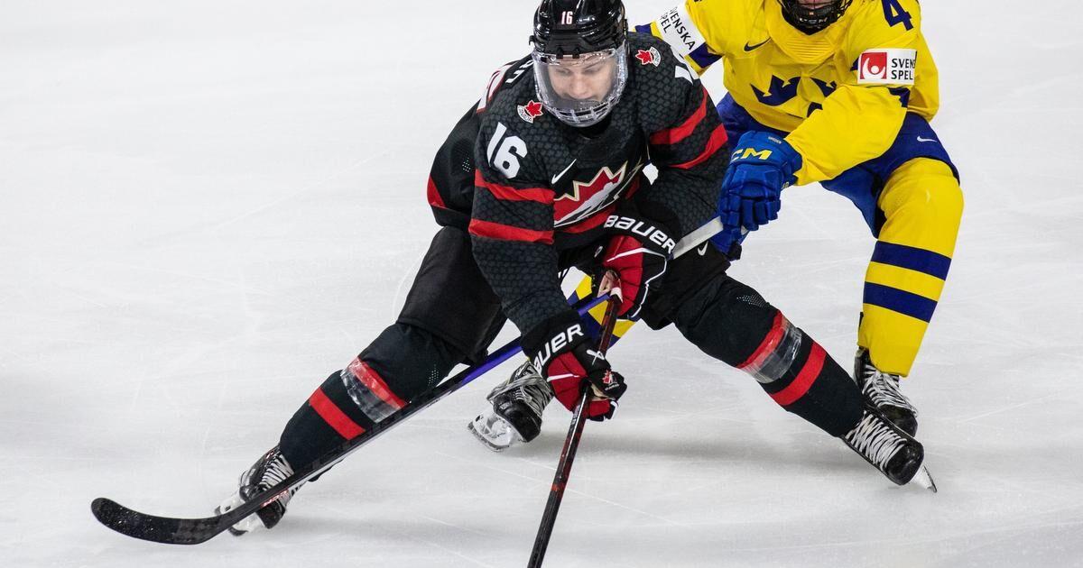 World junior notes: Lindros backs Bedard, Beck in for Dach