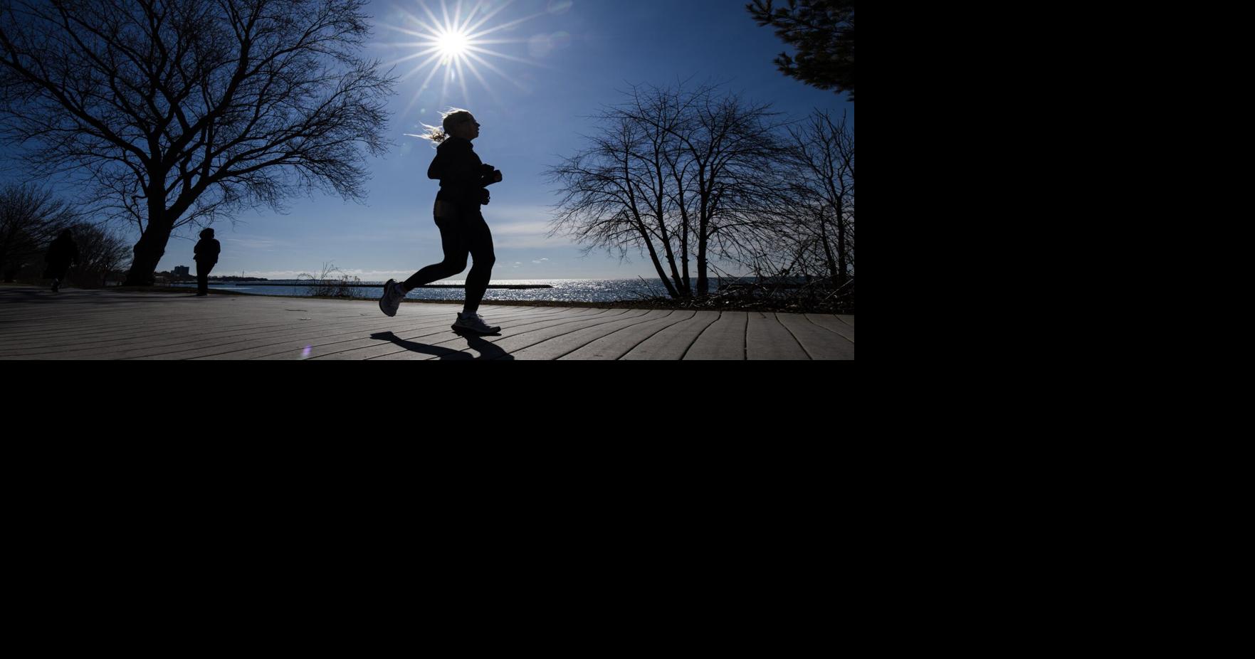 Toronto weather: Mix of sun and clouds, mild temperatures amid topsy ...