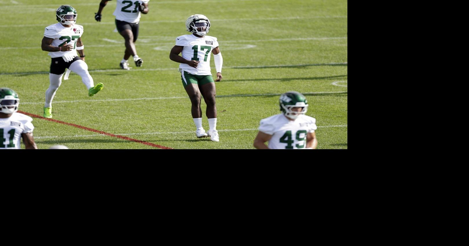 Jets special teams ace Kris Boyd out for season with shoulder injury after getting hurt in practice