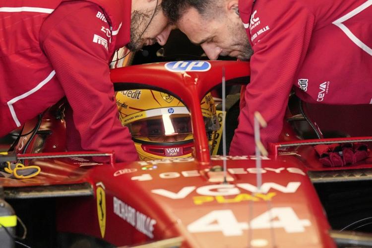 Lewis Hamilton tempers expectations as he settles in with Ferrari