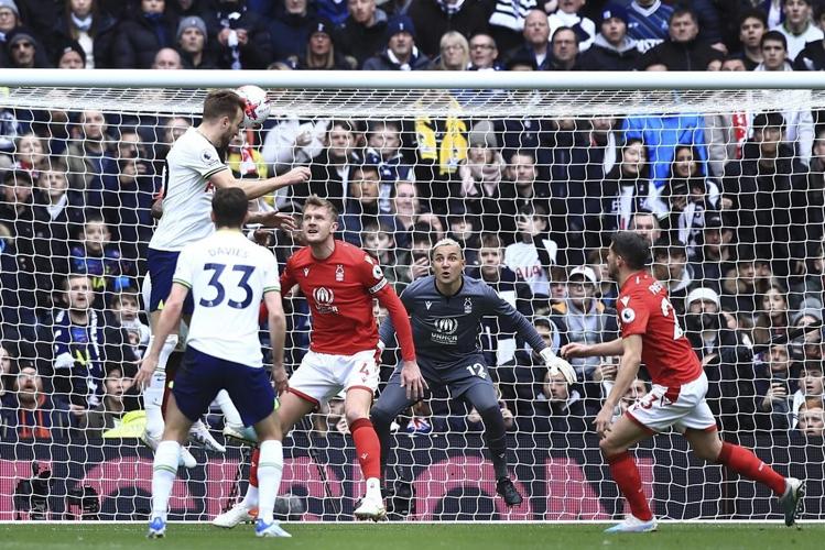 Chelsea wins again, Liverpool loses at Bournemouth in EPL