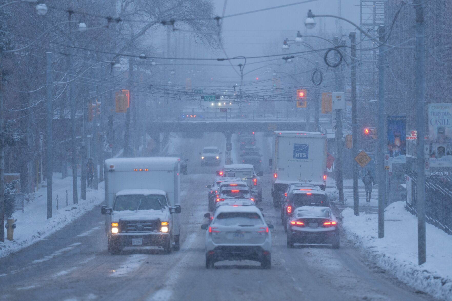 Snowfall warning ends for Toronto after morning of delays