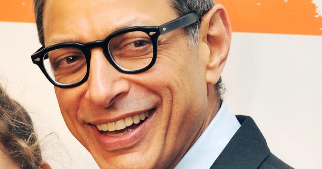 Jeff Goldblum joins Glee as Rachel Berry’s gay dad