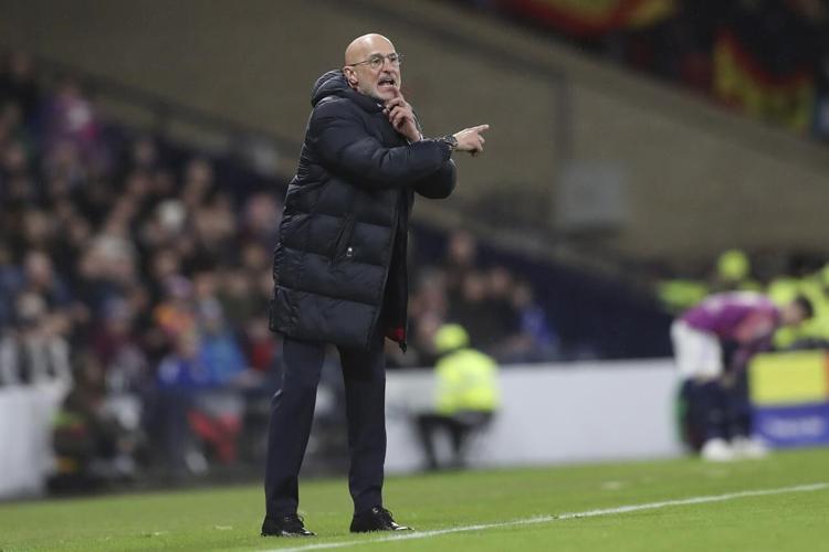 De la Fuente under pressure early as Spain’s new coach