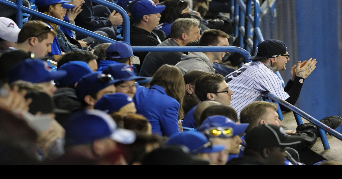 Ejected Blue Jays fan admits tossing peanut