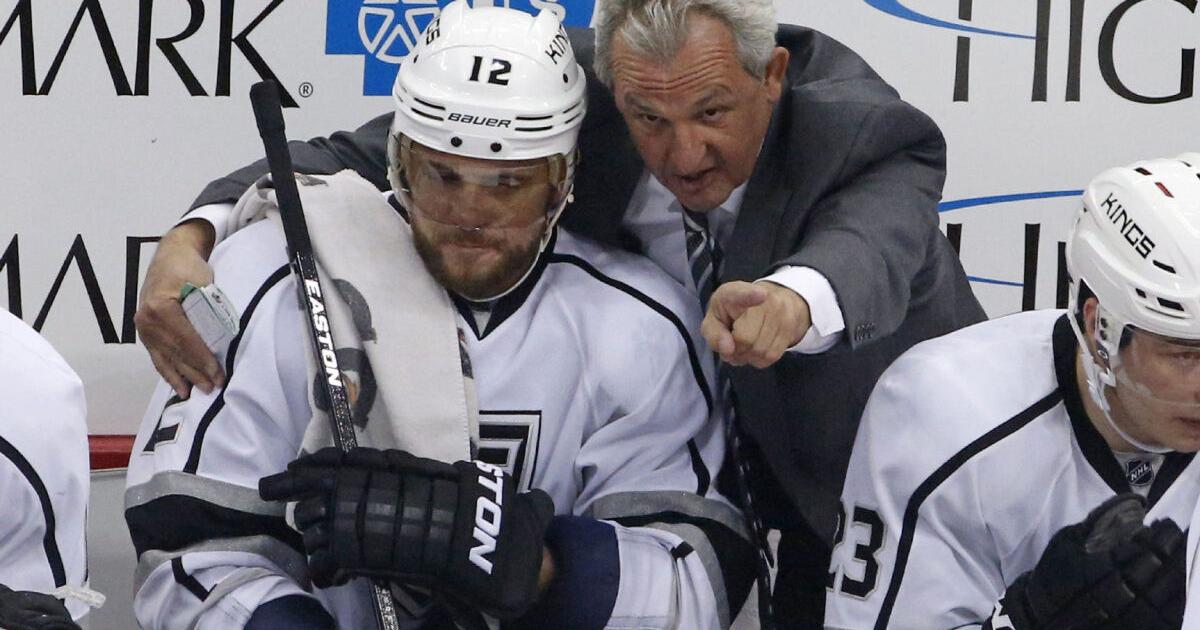 Kings coach Darryl Sutter plans to keep it simple against Blackhawks